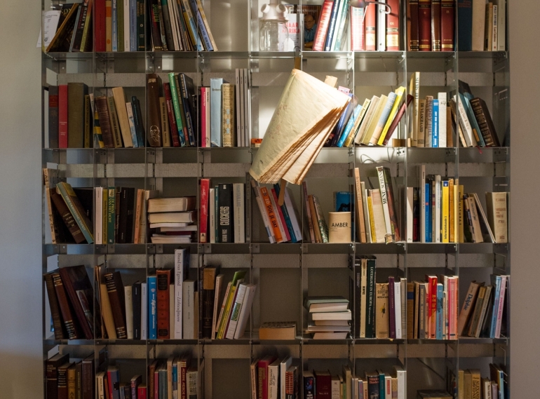 Bart Vos Design Collectie: Exclusieve Meubels Made by Vos | VOS